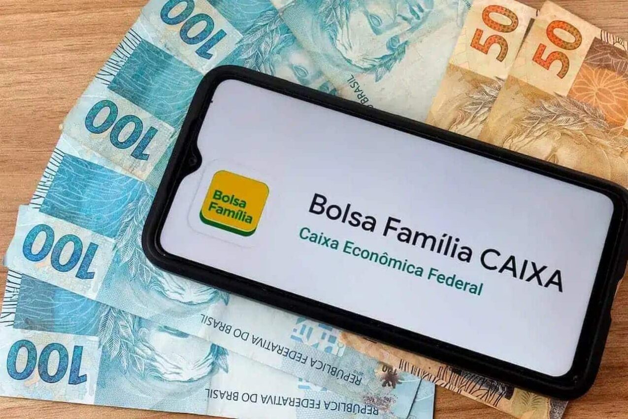 Quem Ganha Salário Mínimo Pode Receber Bolsa Família em 2024? - Abraci ...